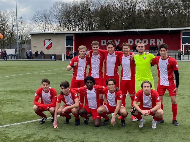 DEV Doorn 1 herstelt zich in de tweede helft | DEV Doorn