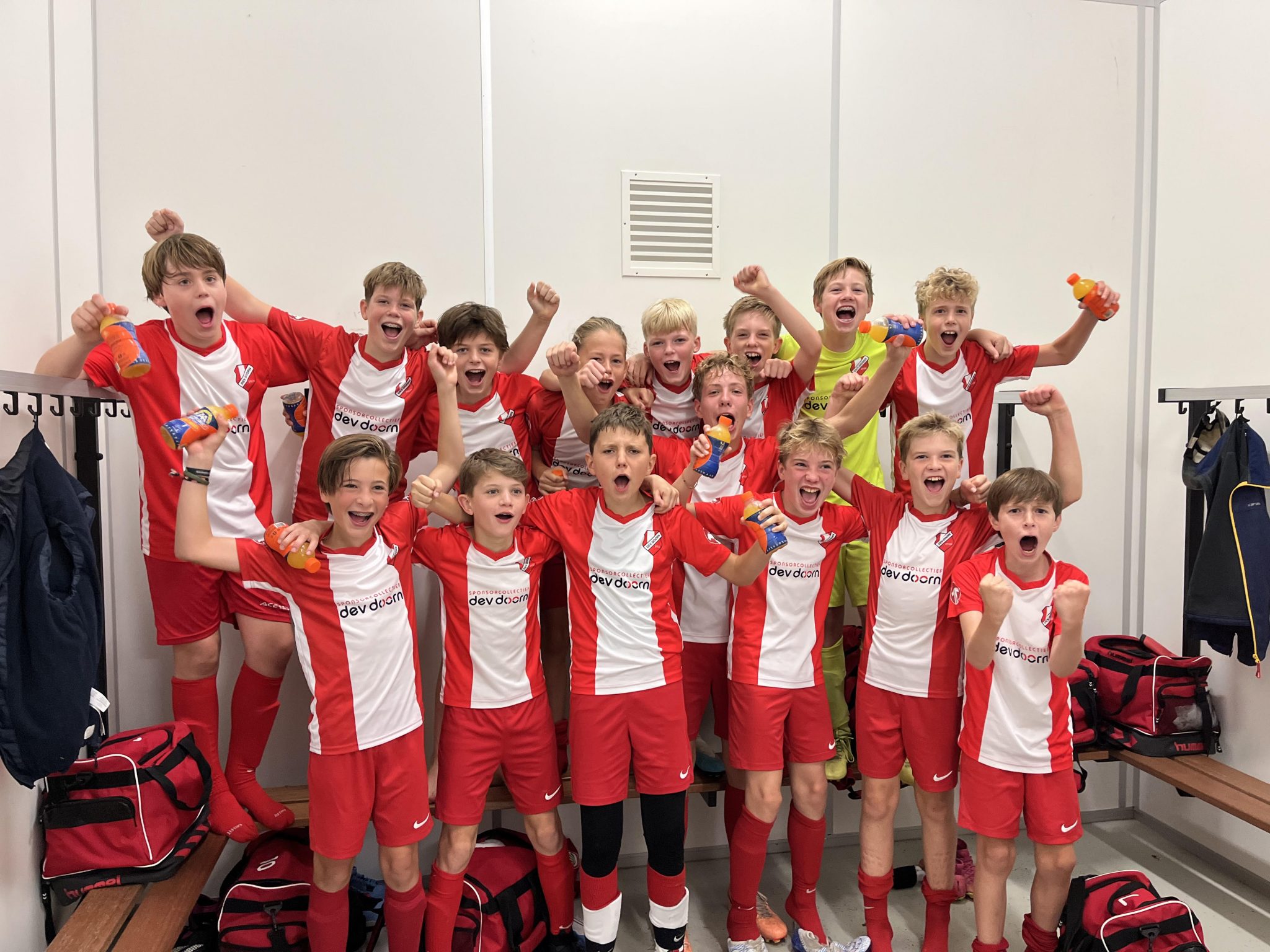 JO13-1 eindigt eerste in de poule! | DEV Doorn
